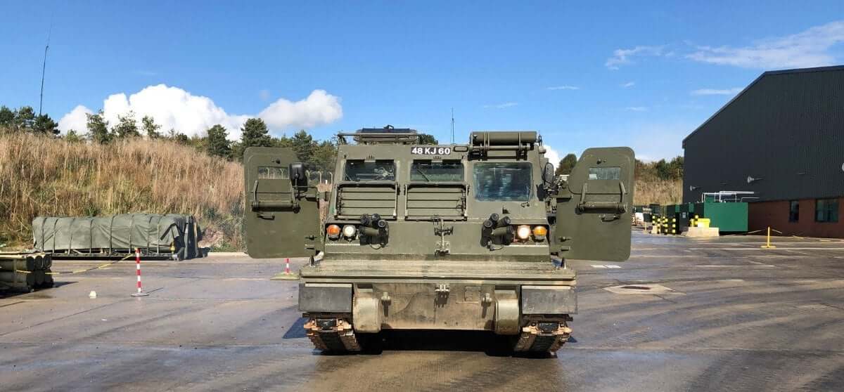 Protezione fumogena per gli M270 A2 britannici