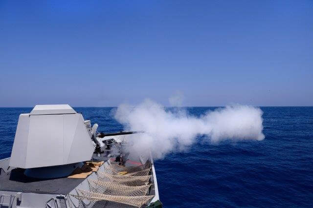 Munizionamento d’artiglieria navale guidato DART per la Marina Militare