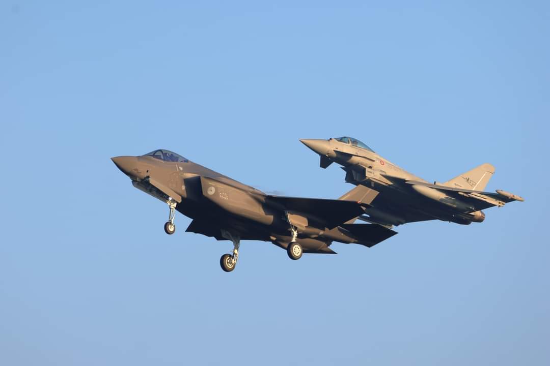 Primo volo per il 33° F-35A olandese dalla FACO di Cameri