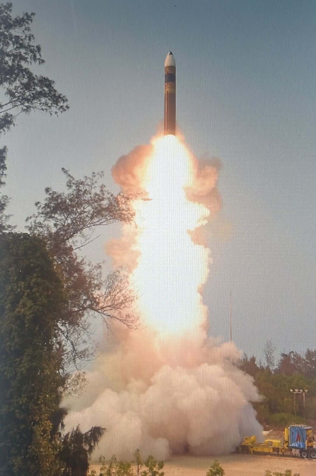 In India provato con successo il missile balistico AGNI-5 dotato di MIRV