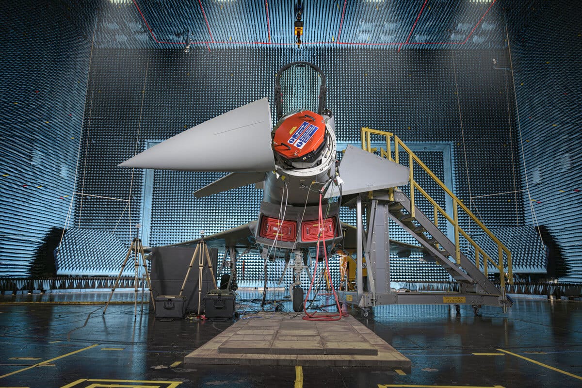 A bordo del Typhoon della RAF vola il radar ECRS Mk 2